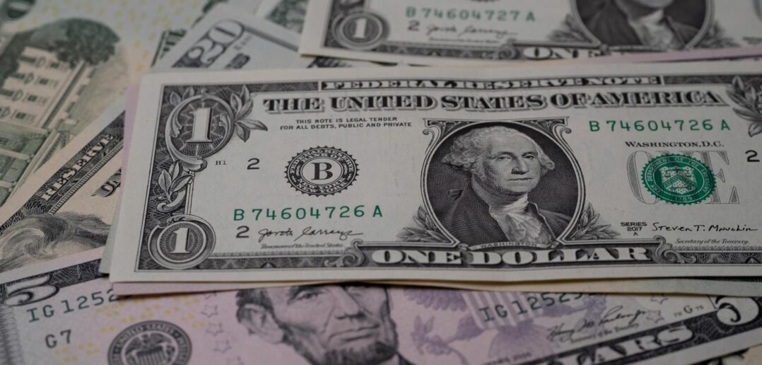 Why the US Dollar Dominates Forex: Reserve Currency Status Explained ...